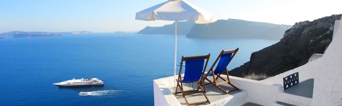 Best Time to Visit Santorini (Climate Chart and Table)
